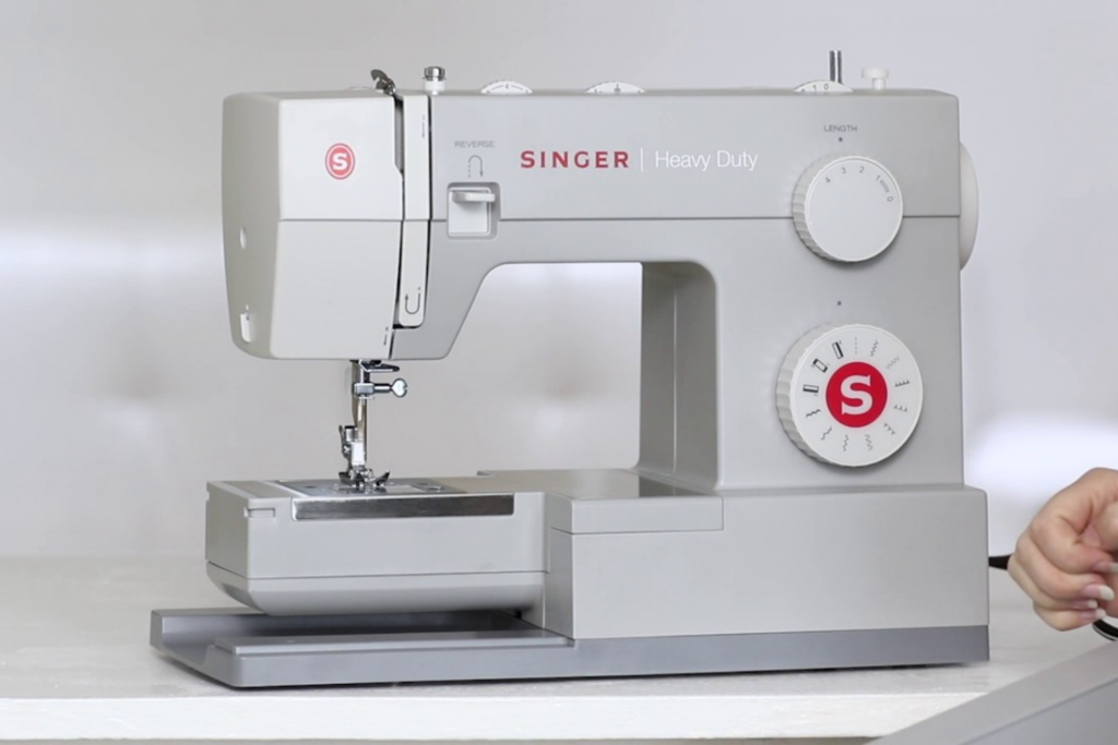 מכונת תפירה זינגר 4432 חוות דעת - אם היא באמת Heavy duty? - MechonatTfira